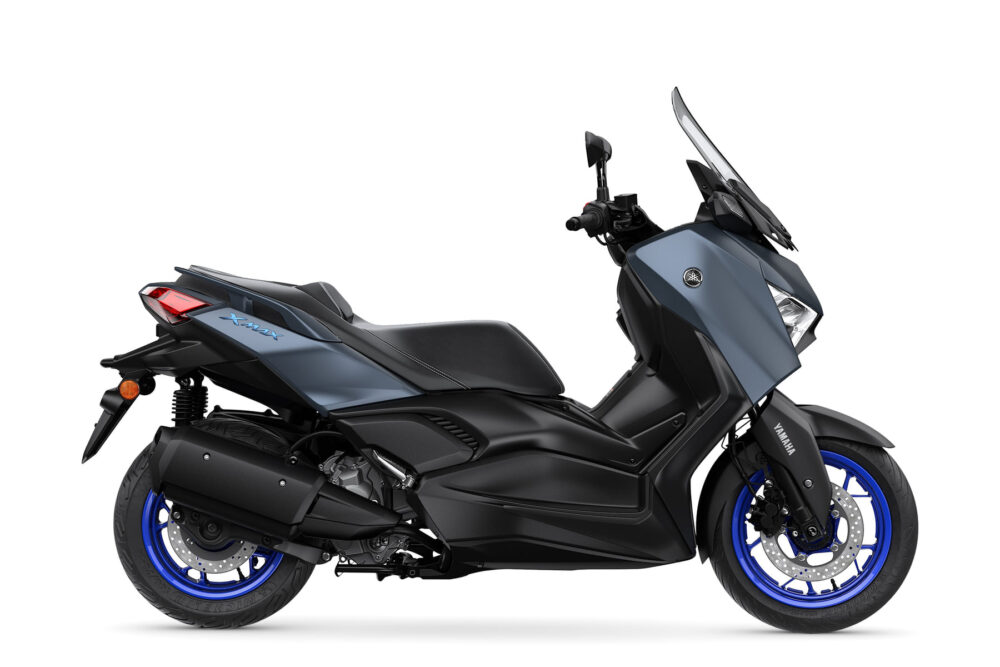 2023 Yamaha XMAX 300 Complete Specs Top Speed Consumption Images