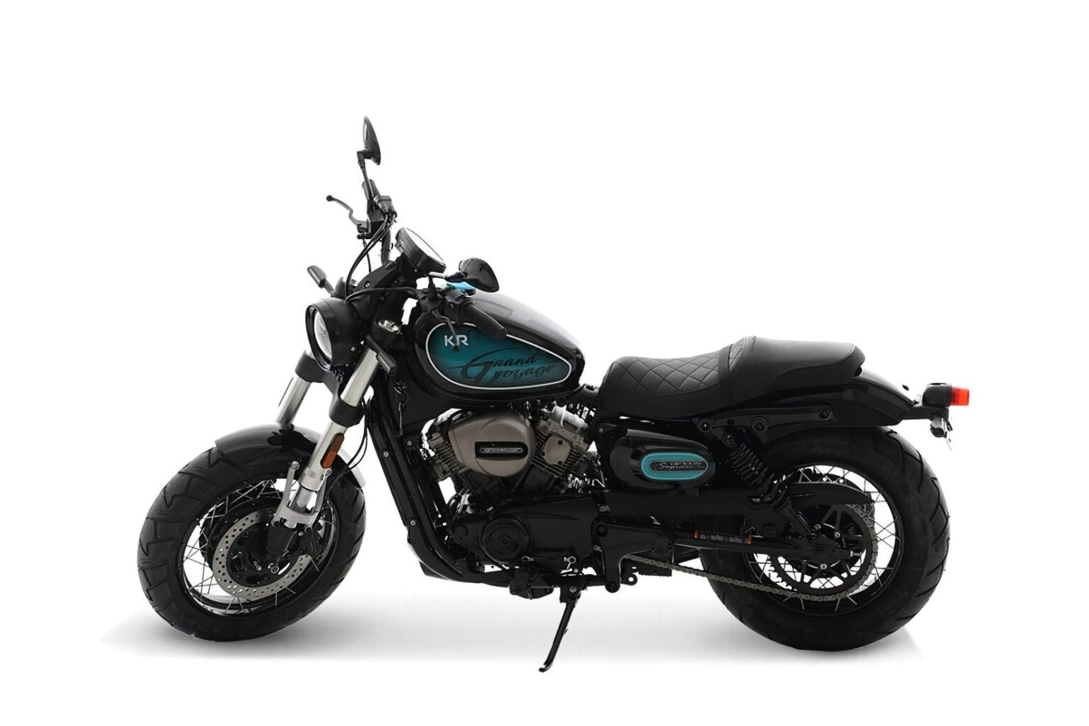 Hyosung launches Aquila GV300S Supreme, a 300cc V2 bobber scrambler